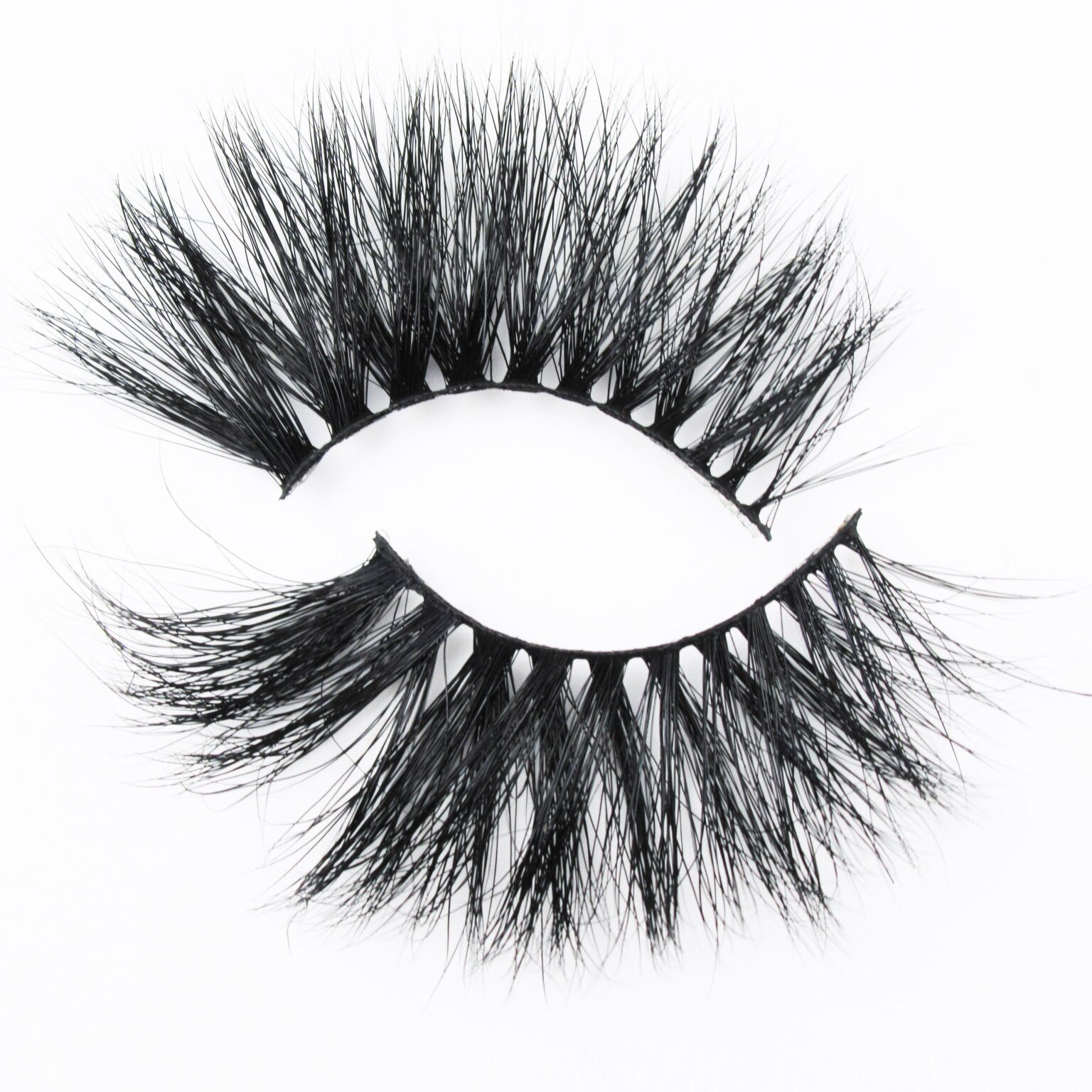 lashes - O ONE LASHES - High quality Lash Factory